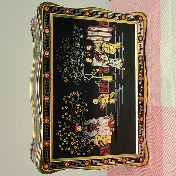 Source Unknown | Accents | Vintage Asian Tin Box | Poshmark